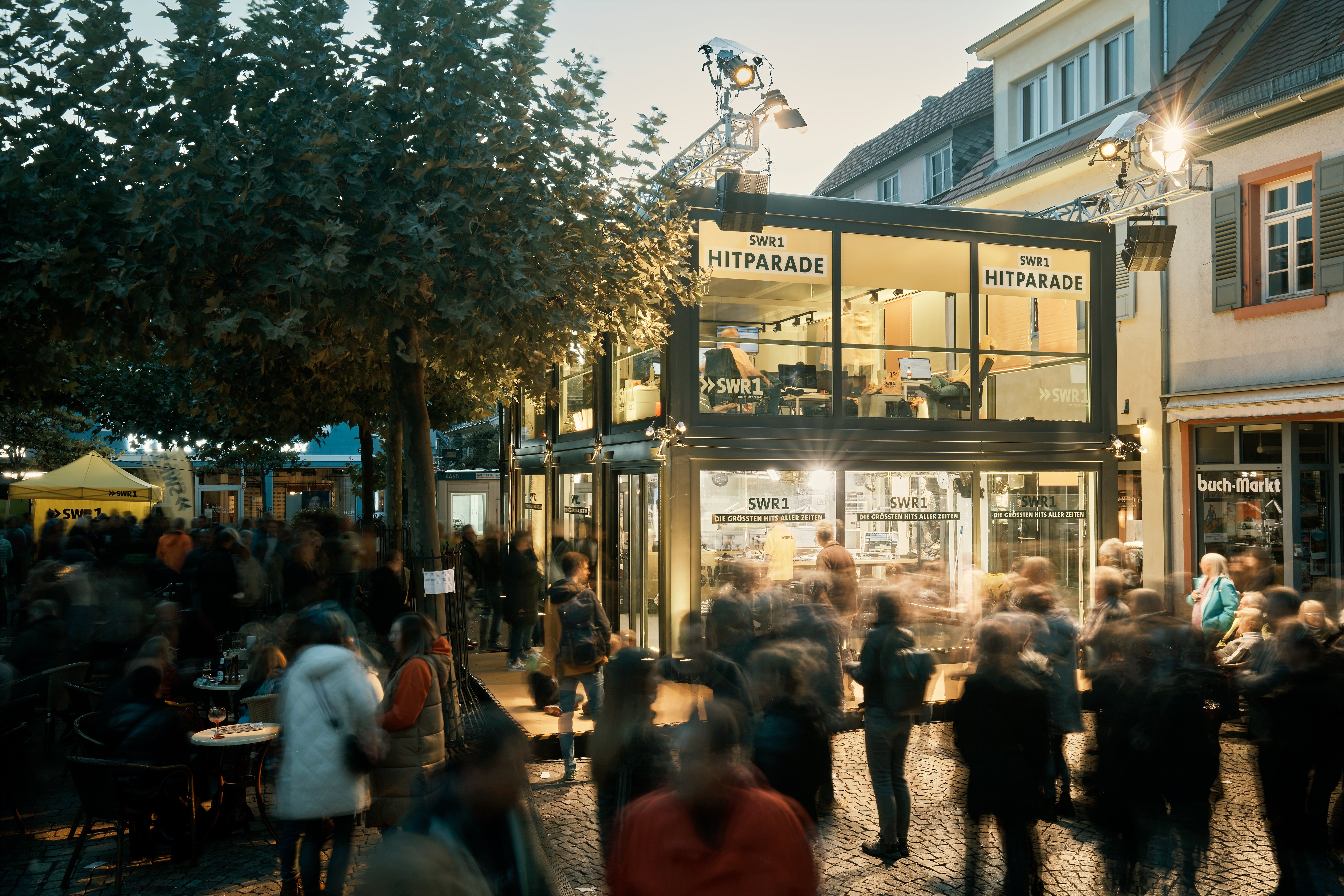 Modular isn't boring: innovative designs boost event marketing